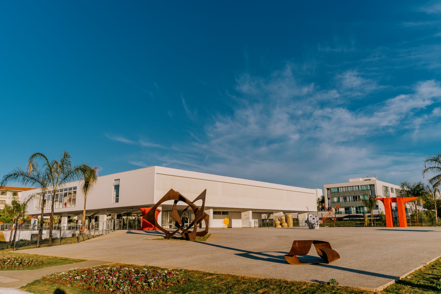 MAB Educativo comemora um ano com homenagem a Brasília – Glau na Capital